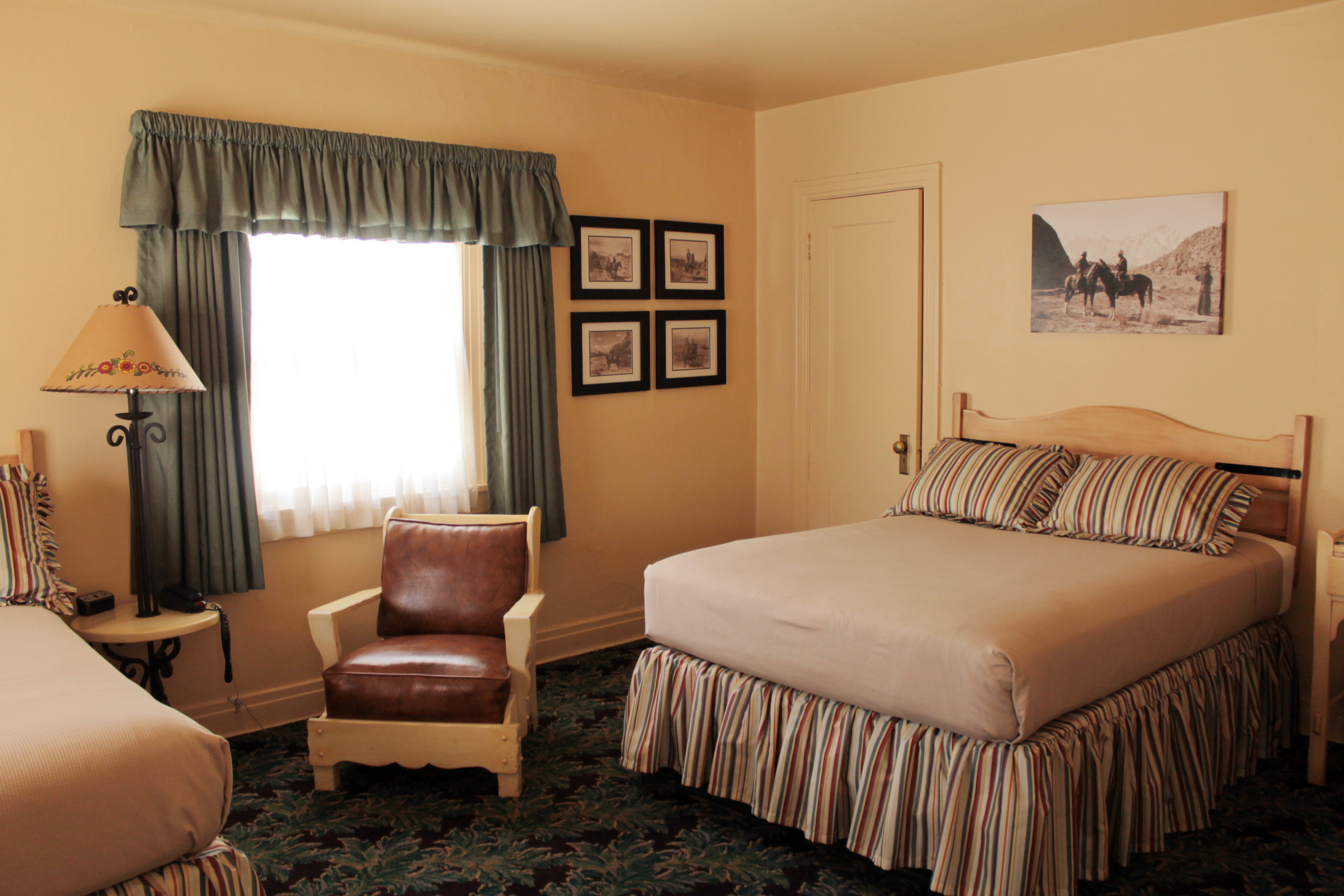 Historic Dow Hotel Guest Rooms – Dow Villa Motel