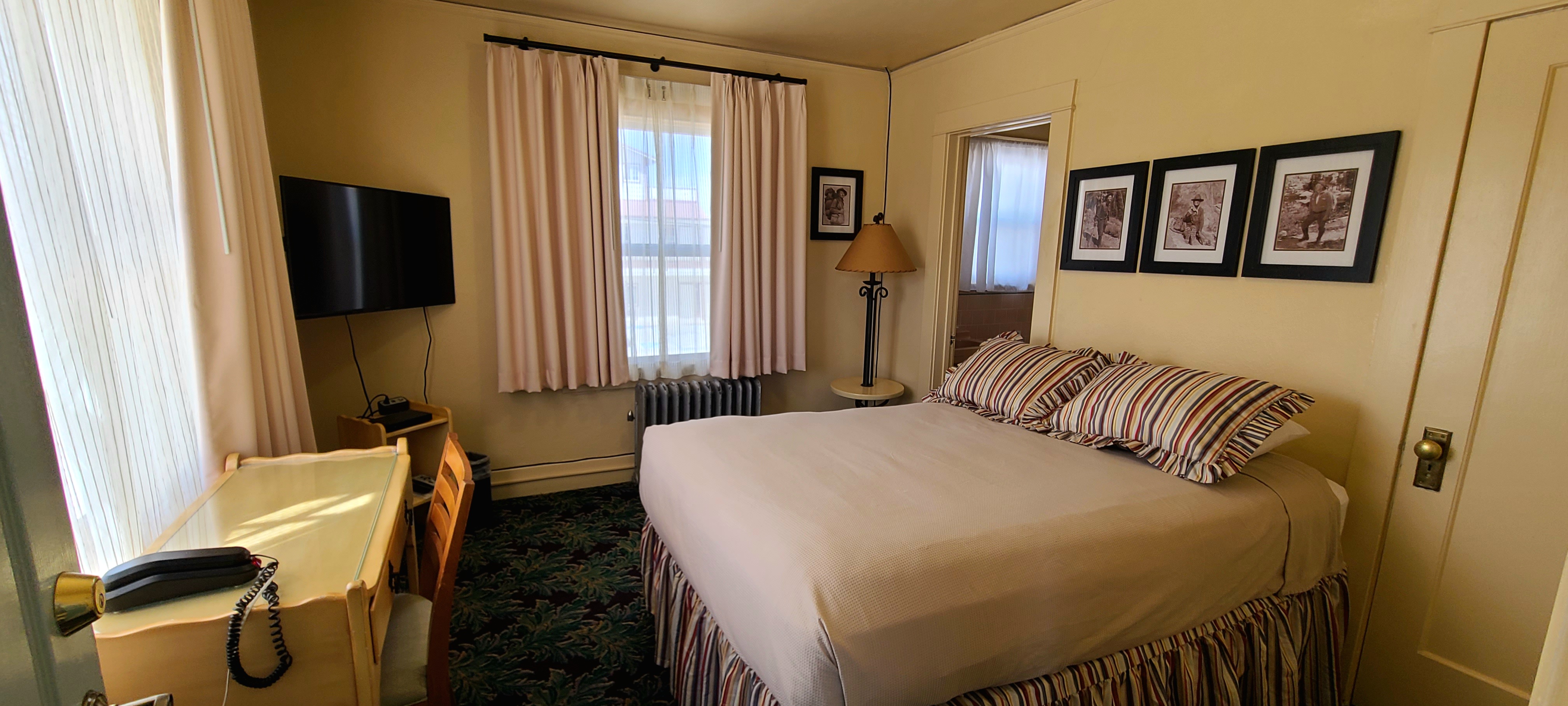 Historic Dow Hotel Guest Rooms – Dow Villa Motel