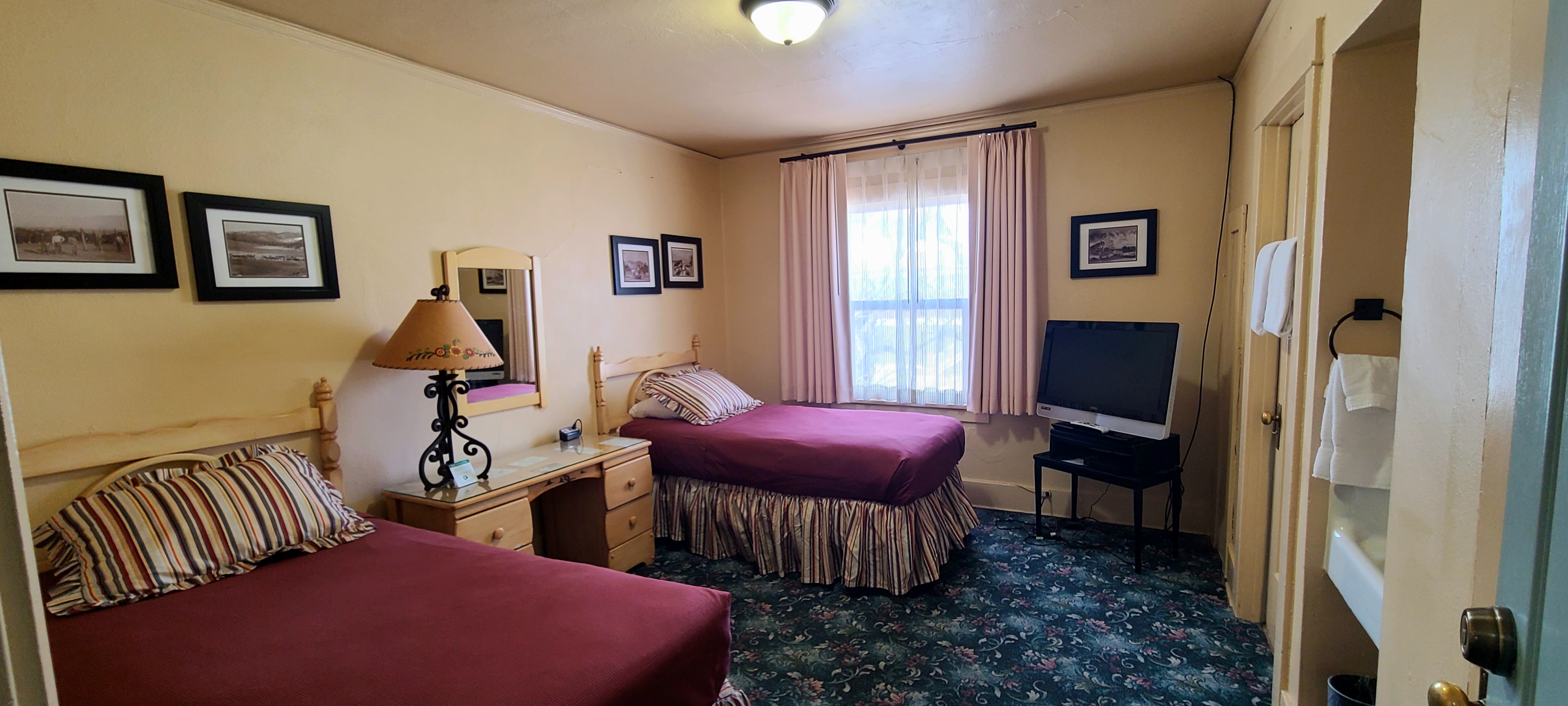 Historic Dow Hotel Guest Rooms – Dow Villa Motel